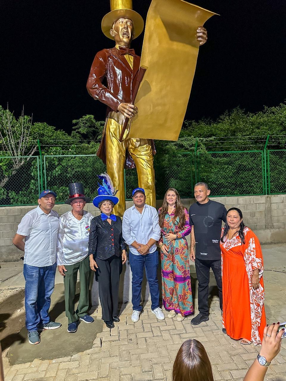 El alcalde Genaro Redondo devela el monumento Al bando de Brito en ...